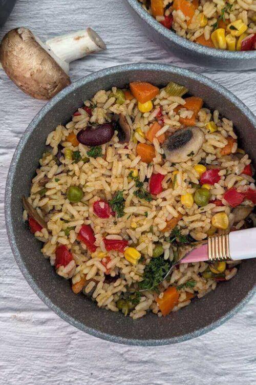 Quick vegetable fried rice – vegan recipe