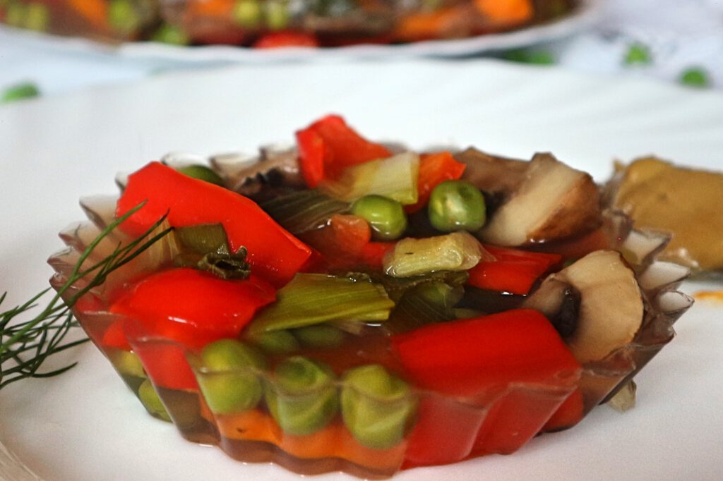 Cholodez vegan – Rezept mit Gemüse für beliebte russische Sülze
