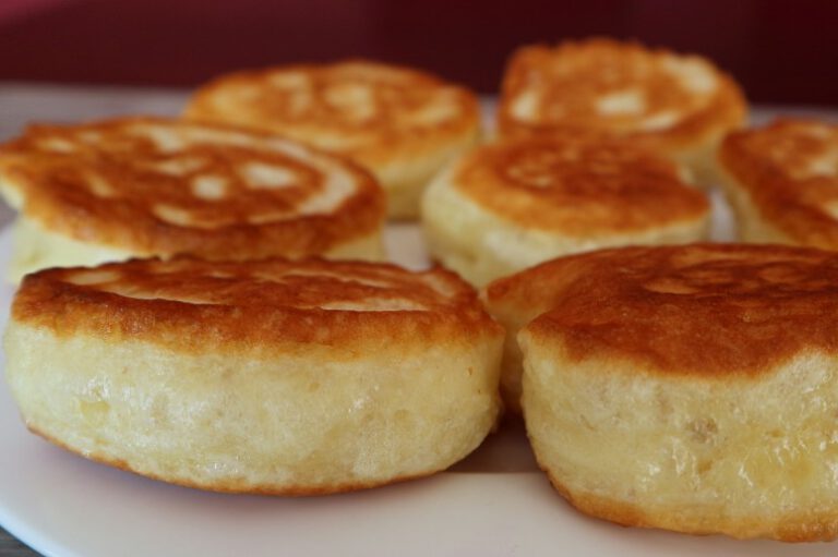 Oladi like fluff – world best recipe for Russian oladushki