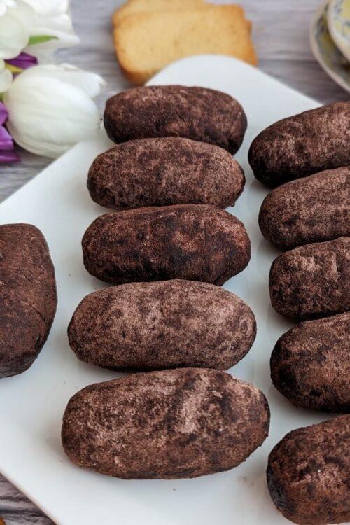 Kartoshka made from rusk: quick recipe for popular mini cake