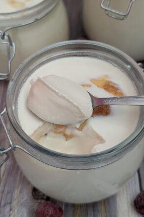 Ryazhenka recipe – with creamy milk crust