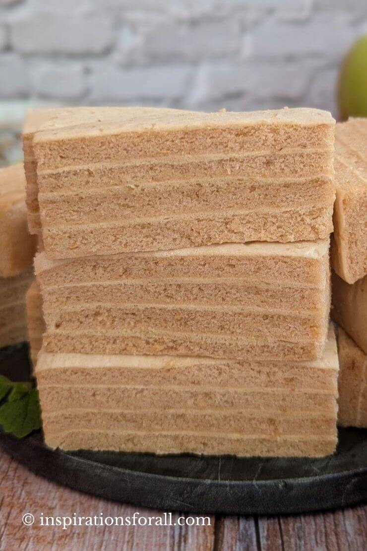 Belyov pastila – fluffy layered apple candy